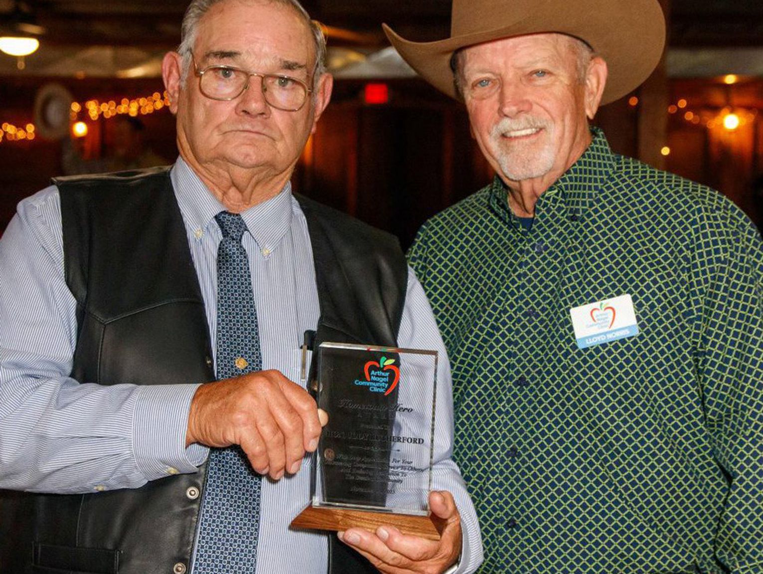 RUTHERFORD ACCEPTS HOMETOWN HERO