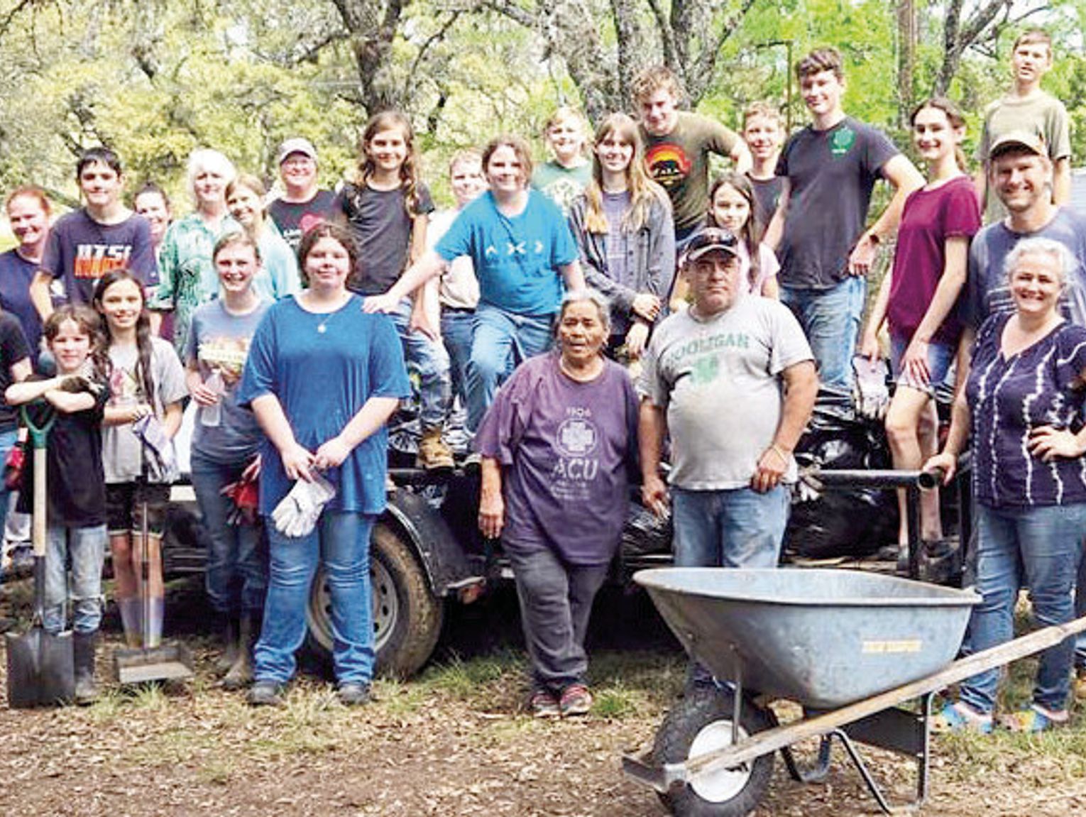 Trash Talk: 4-H sets example of neighbors helping neighbors