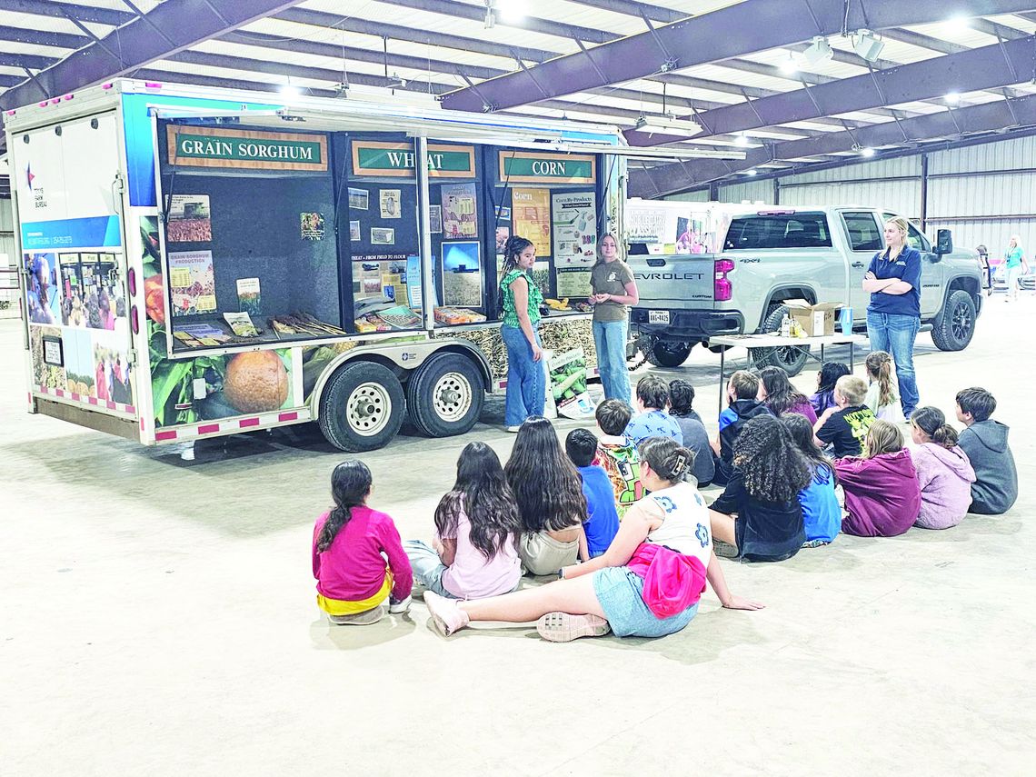 Students get look at agriculture during Bandera Ag Day